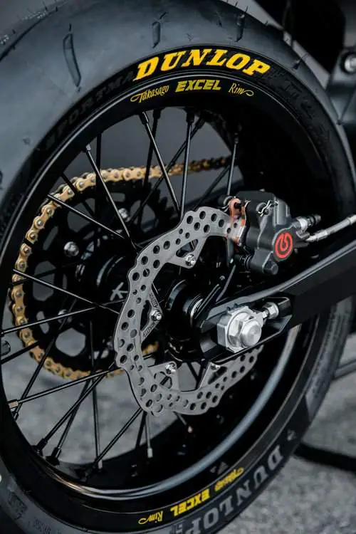 Información detallada de Justin Bieber KTM 500 EXC-F de Bleach Design ...